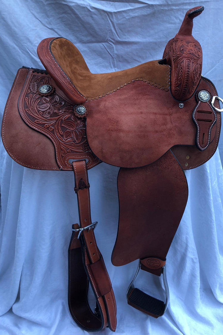 Custom Saddle Ideas – Barrel Racing Superstore